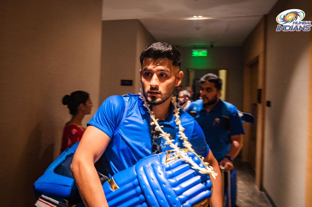 Travel day to Lucknow with the boys! - Mumbai Indians