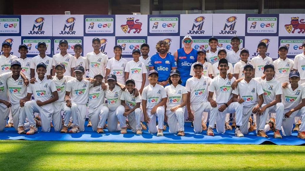Malinga, Pamment hold masterclass for champion teams of MI Junior 2024 ...