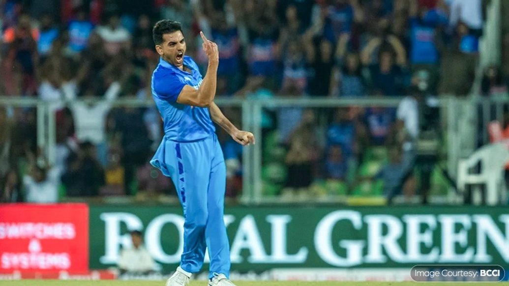 “Deepak Chahar comes to Wankhede and takes wickets for fun ...