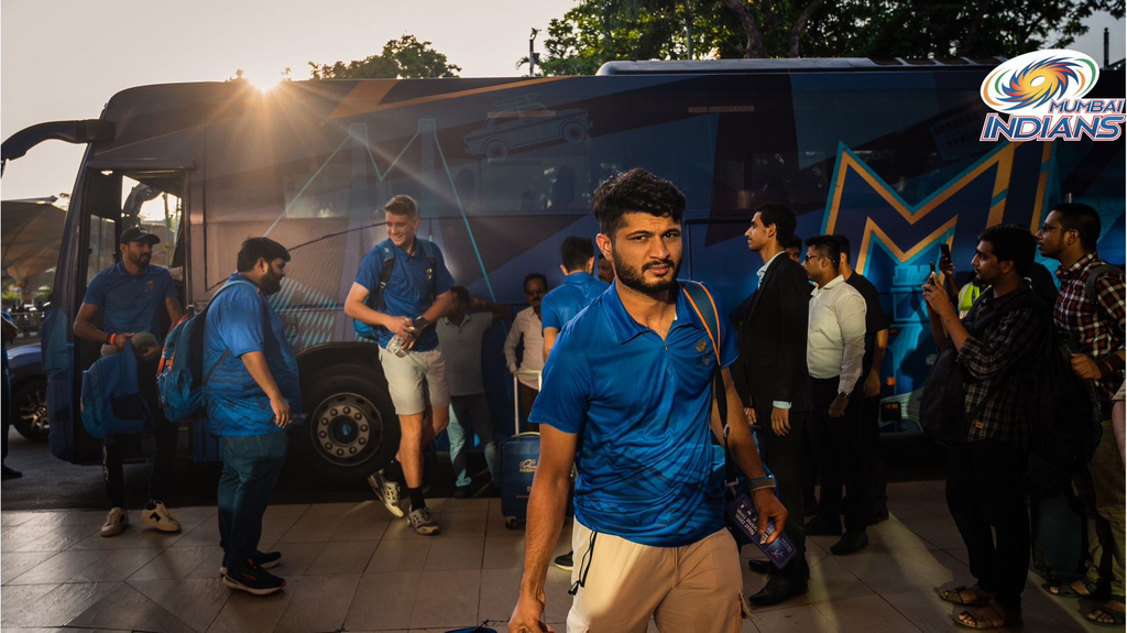 Travel day to Lucknow with the boys! - Mumbai Indians